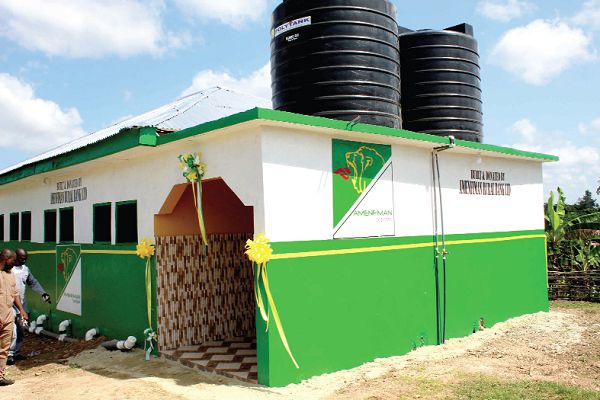 Amenfiman Rural Bank supports Asankragwa SHS - Graphic Online