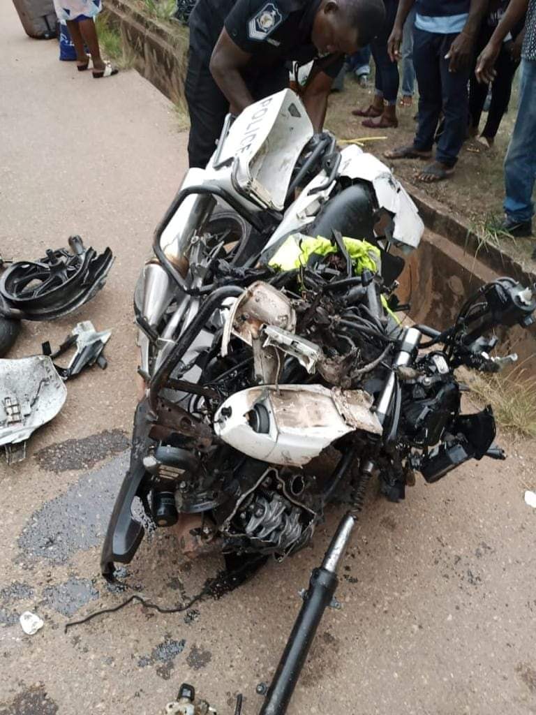 Police dispatch rider dies in accident on Accra-Kumasi road - Graphic ...