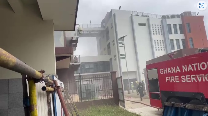 Fire Service controls fire incident at Job 600 building in Parliament ...