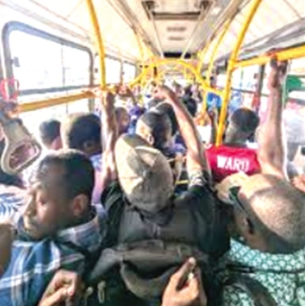 Health hazard: Overcrowding on MMT - Graphic Online