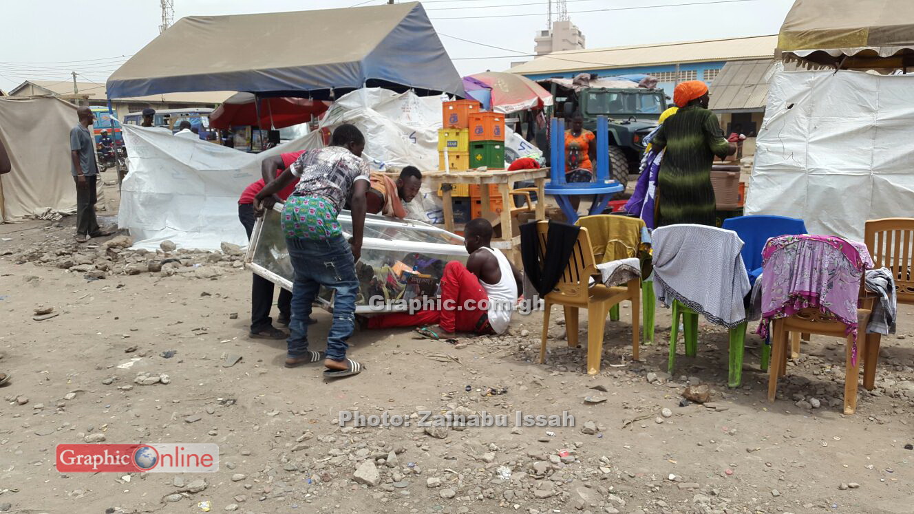 PHOTOS: AMA demolishes unauthorised structures along Odaw River ...