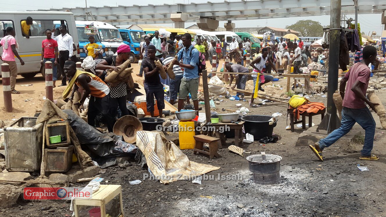 PHOTOS: AMA demolishes unauthorised structures along Odaw River ...